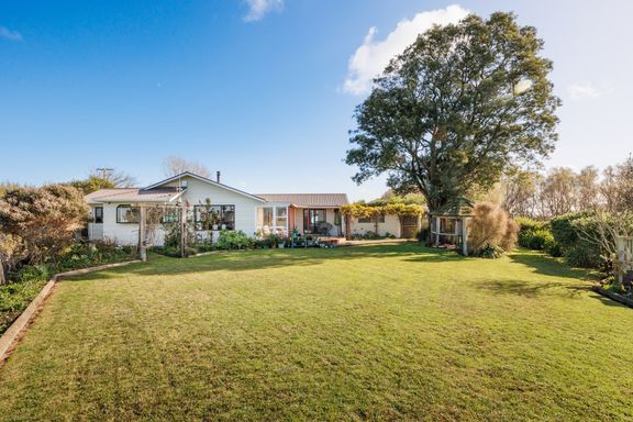 Sold - 451 Pyke Road, Himatangi - realestate.co.nz