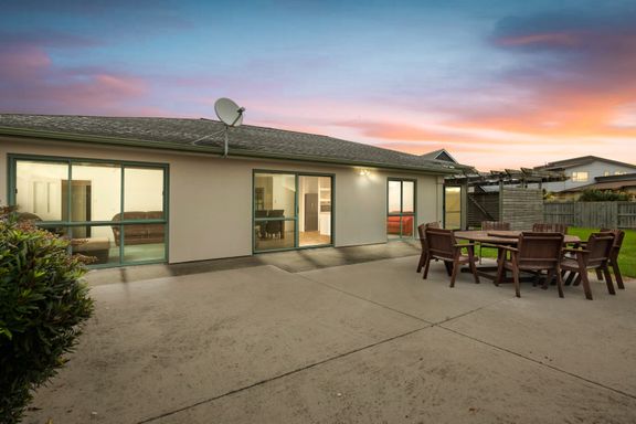 Property value - 8 Athenree Heights, Athenree - realestate.co.nz