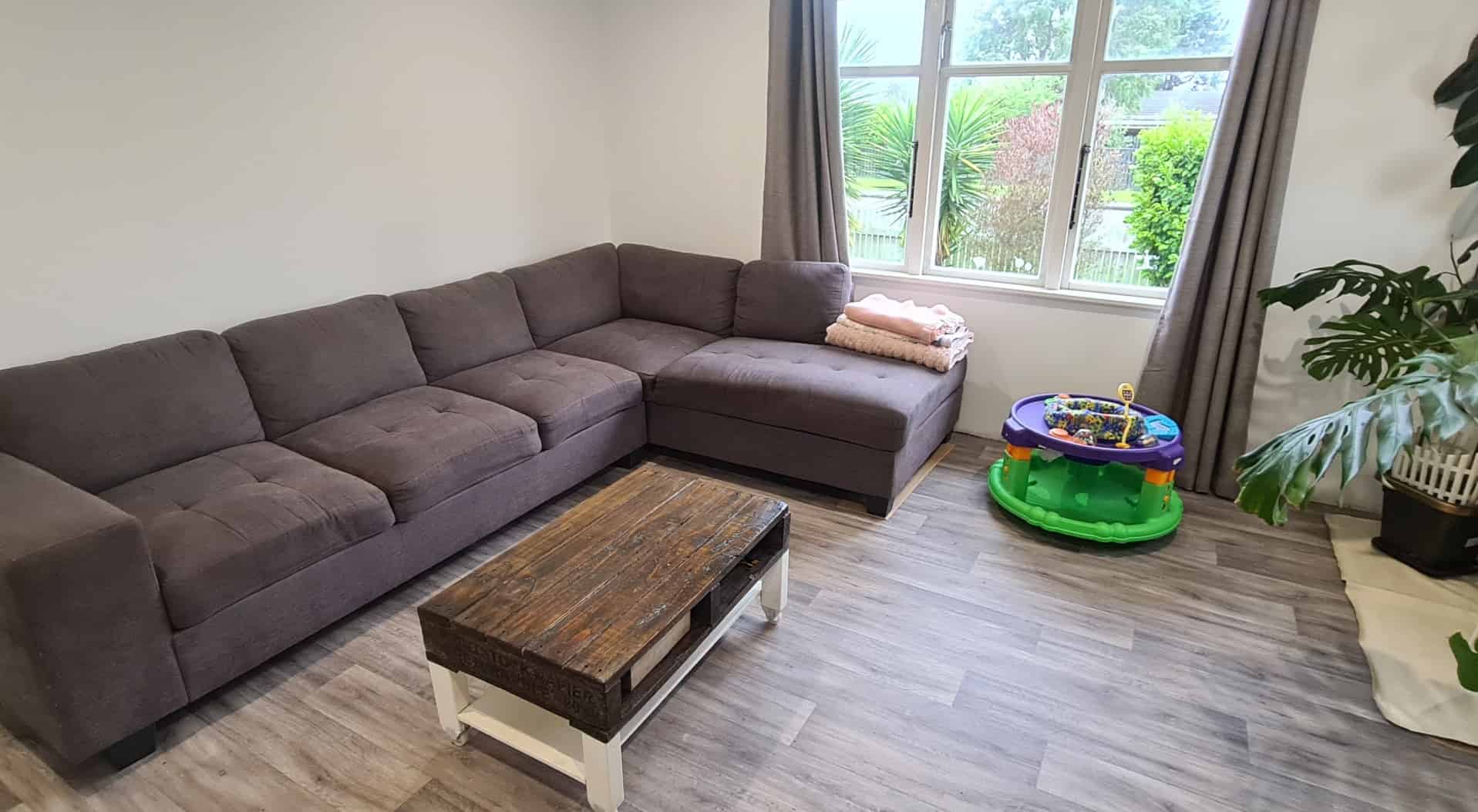 11 Kirk Street, Otaki, Kapiti Coast - For Rent - realestate.co.nz