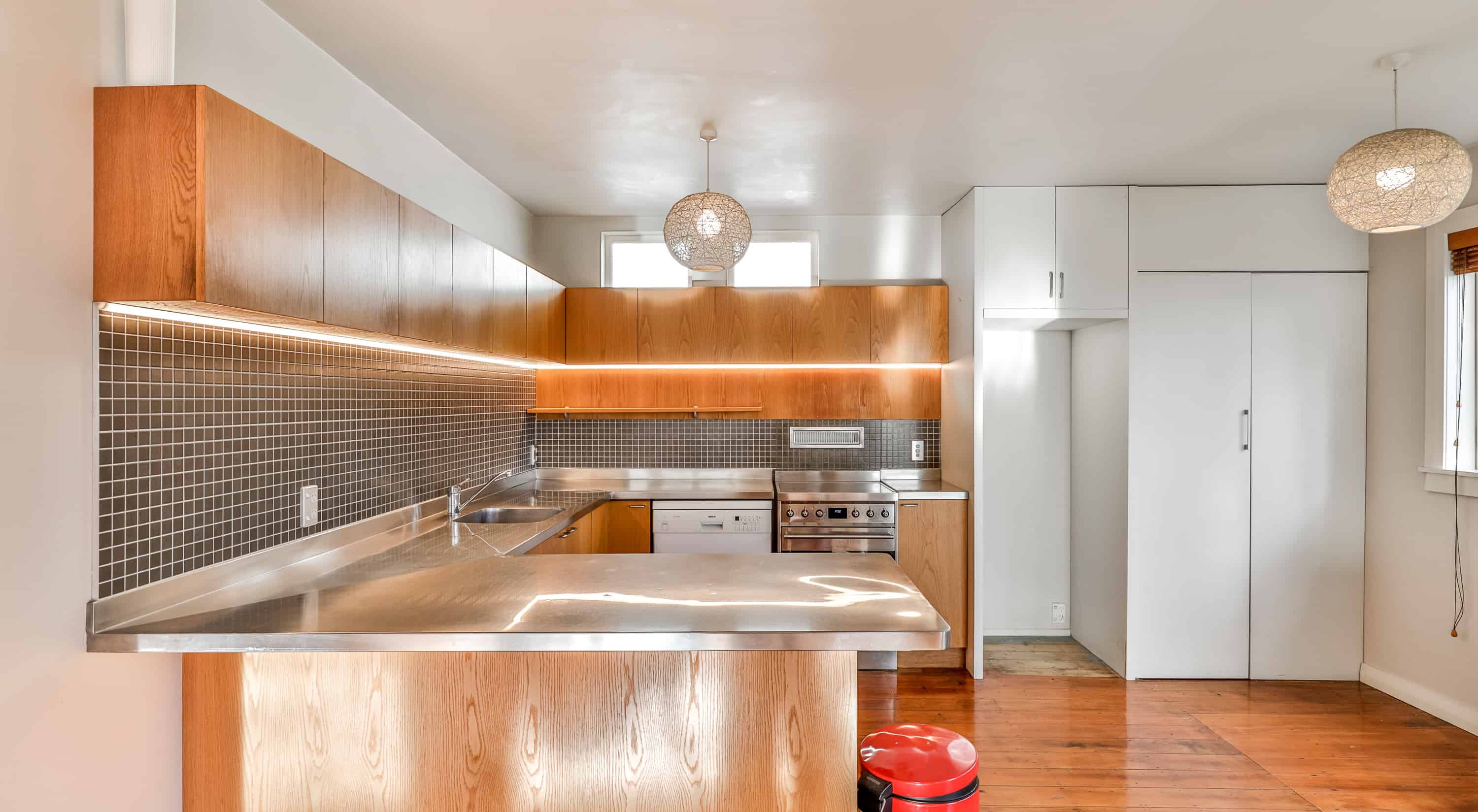 18 Mountain View Road, Morningside, Auckland City - For Rent ...