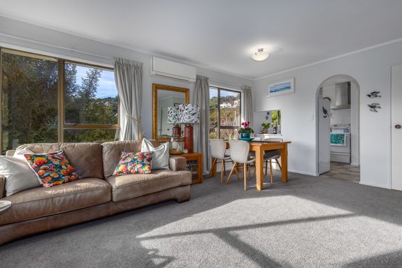 Sold - 39C Kinloch Place, Papakowhai - realestate.co.nz
