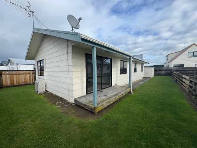 Santie Botha - realestate.co.nz