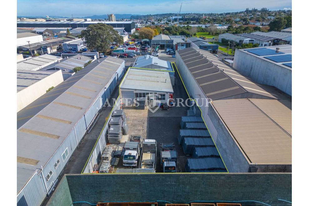 For lease A/133 Captain Springs Road, Onehunga - realestate.co.nz