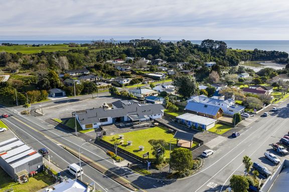 Sold - 14 Whakapaki Street, Urenui - realestate.co.nz