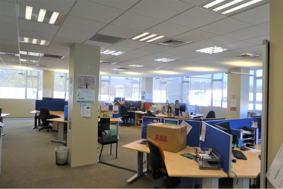 For lease 167-169 Oxford Street, Levin - realestate.co.nz