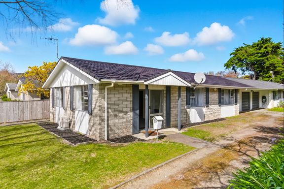 Sold - 35A Tui Road, Raumati Beach - realestate.co.nz