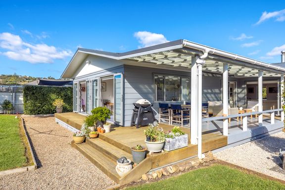 Sold - 18 Rata Street, Oneroa - realestate.co.nz
