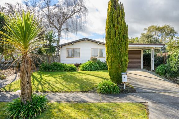 Sold - 9 Alma Place, Milson - realestate.co.nz