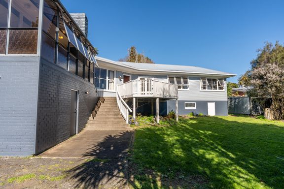 Sold - 19A Tawa Street, Melville - realestate.co.nz