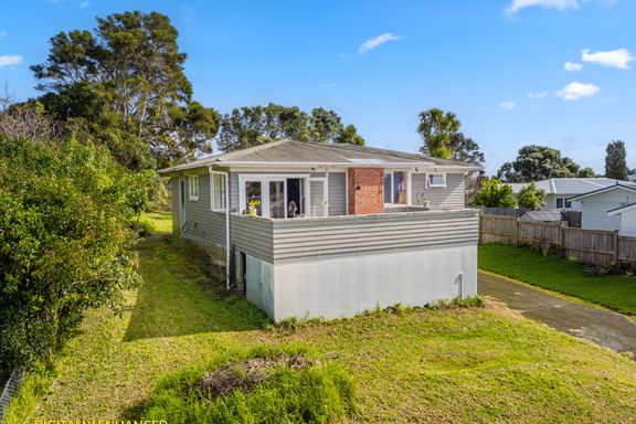 Sold - 11 Jamaica Place, Blockhouse Bay - realestate.co.nz