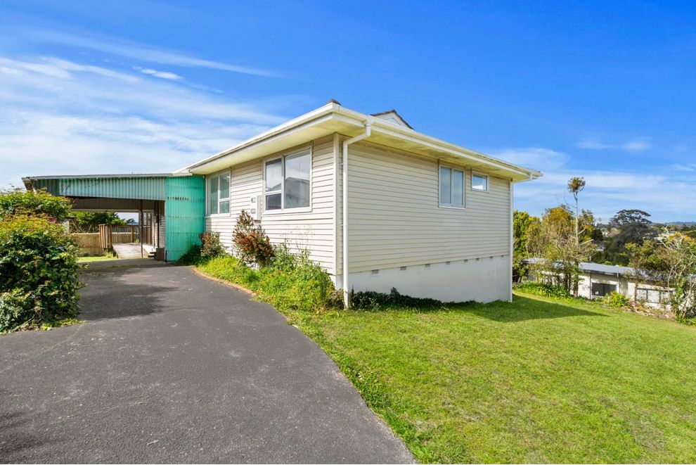 7 Shale Avenue, Massey, Waitakere City - For Sale - realestate.co.nz
