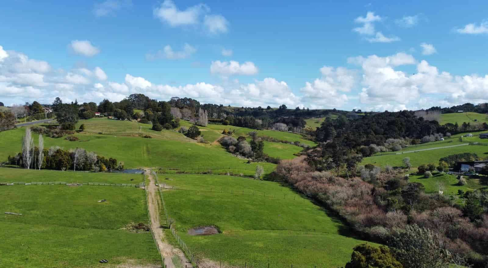Property value - 35 Whitford Park Road, Whitford - realestate.co.nz