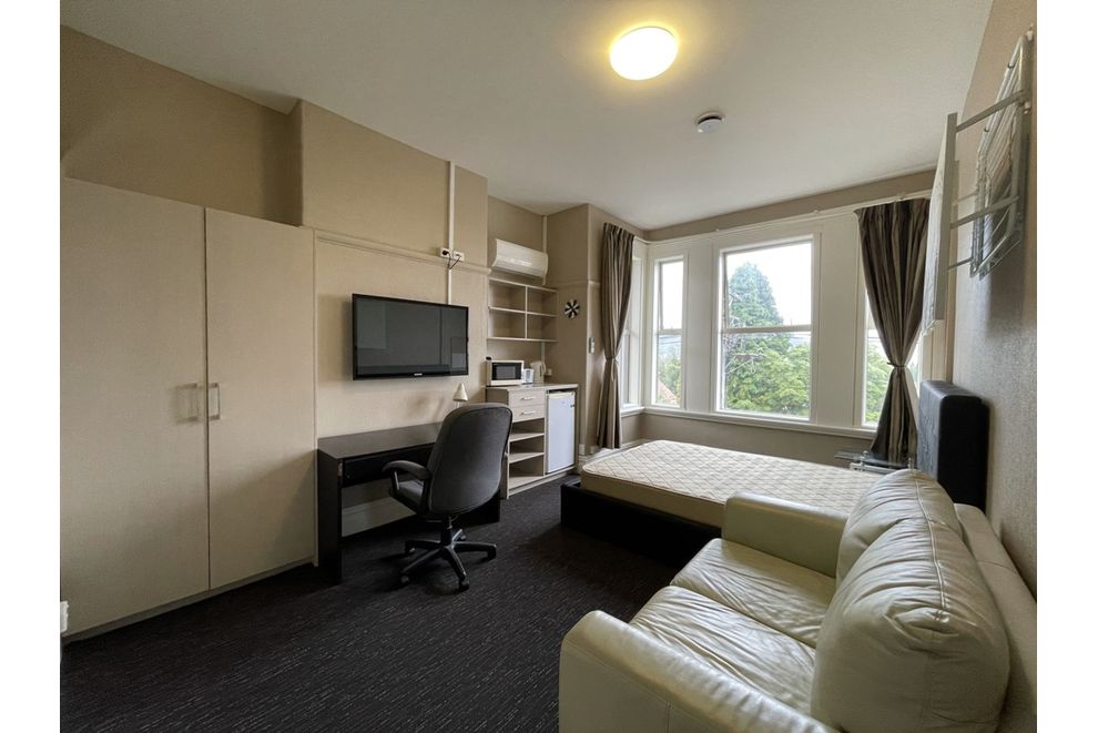 Room 5/ 54 Queen Street, North Dunedin, Dunedin City - For Rent ...