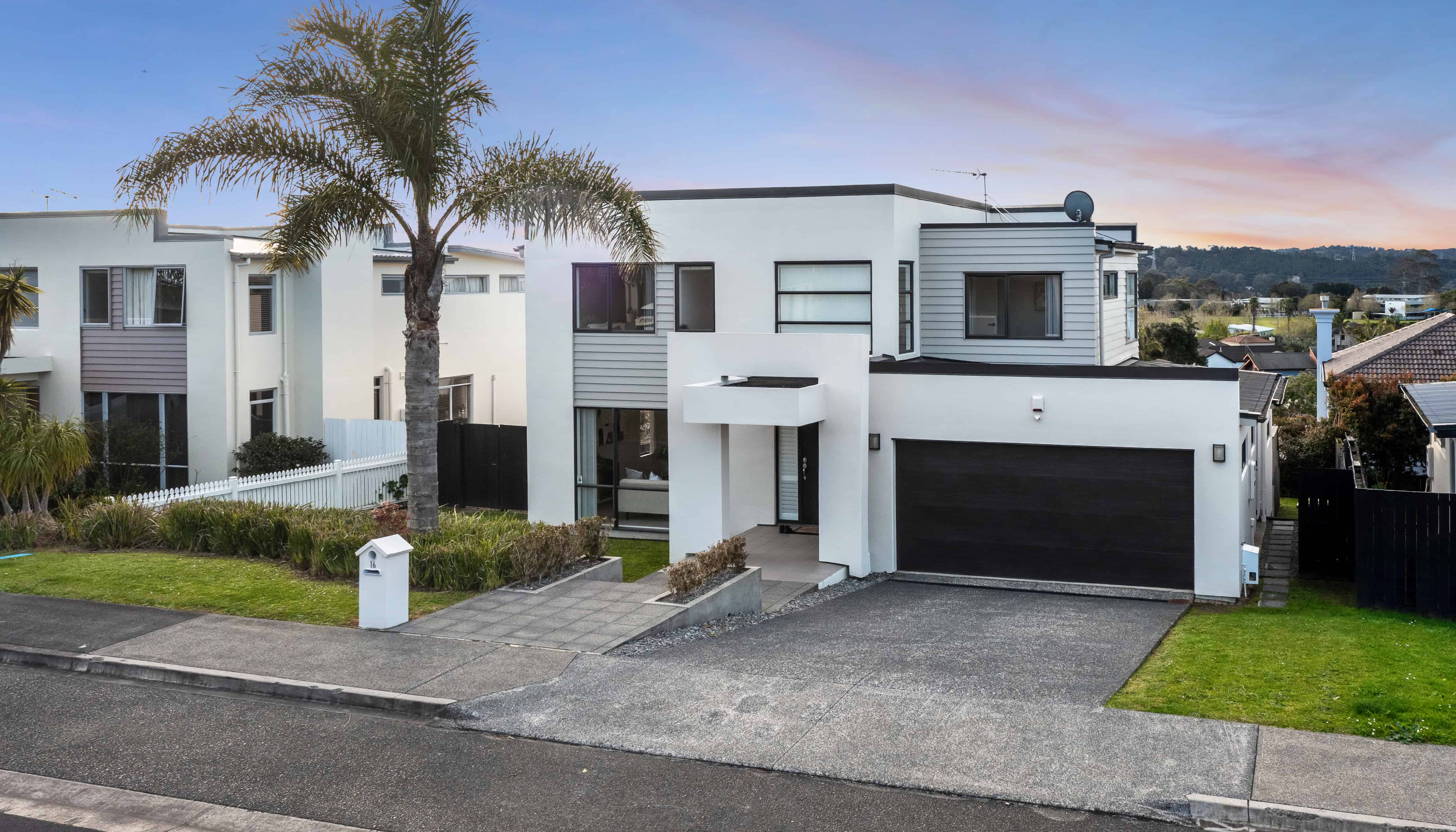 Sold - 16 Oak View Terrace, Schnapper Rock - realestate.co.nz