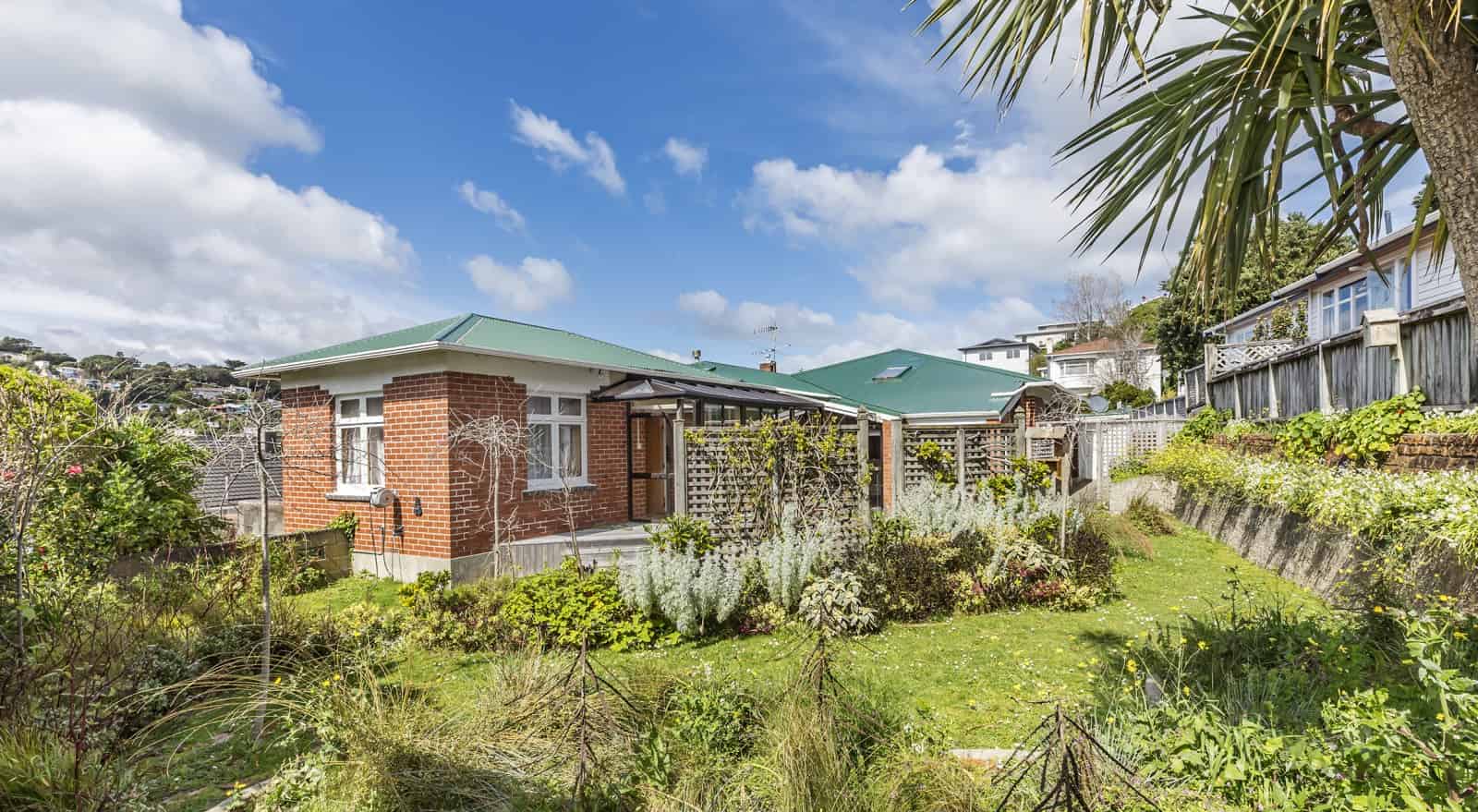 Sold - 20 Manuka Street, Miramar - realestate.co.nz
