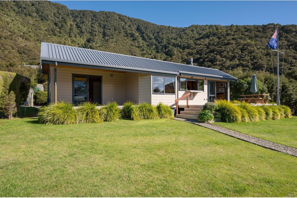 2 Worlds End Road, Tennyson Inlet, Marlborough - For Sale - realestate ...