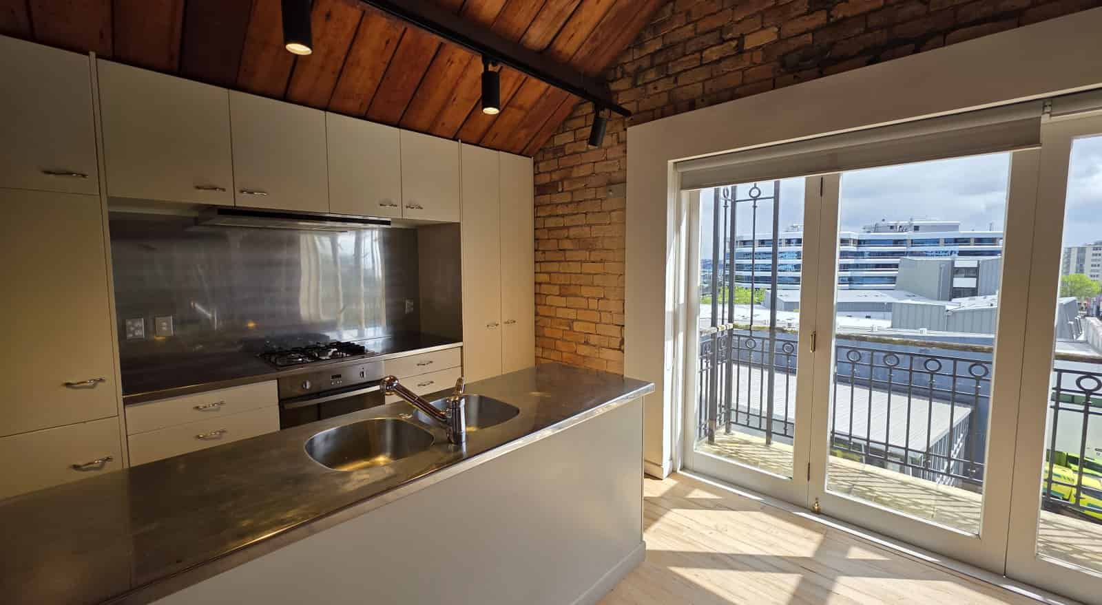 For lease 1 Beresford Square, Auckland Central - realestate.co.nz