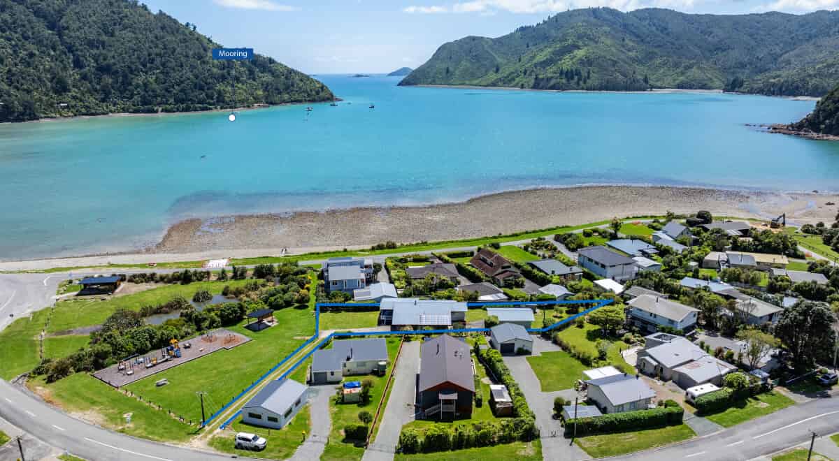 11 Okiwi Crescent, Okiwi Bay, Marlborough - For Sale - realestate.co.nz