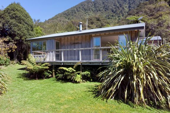 Sold - 3215 Archers Road, Tennyson Inlet - realestate.co.nz
