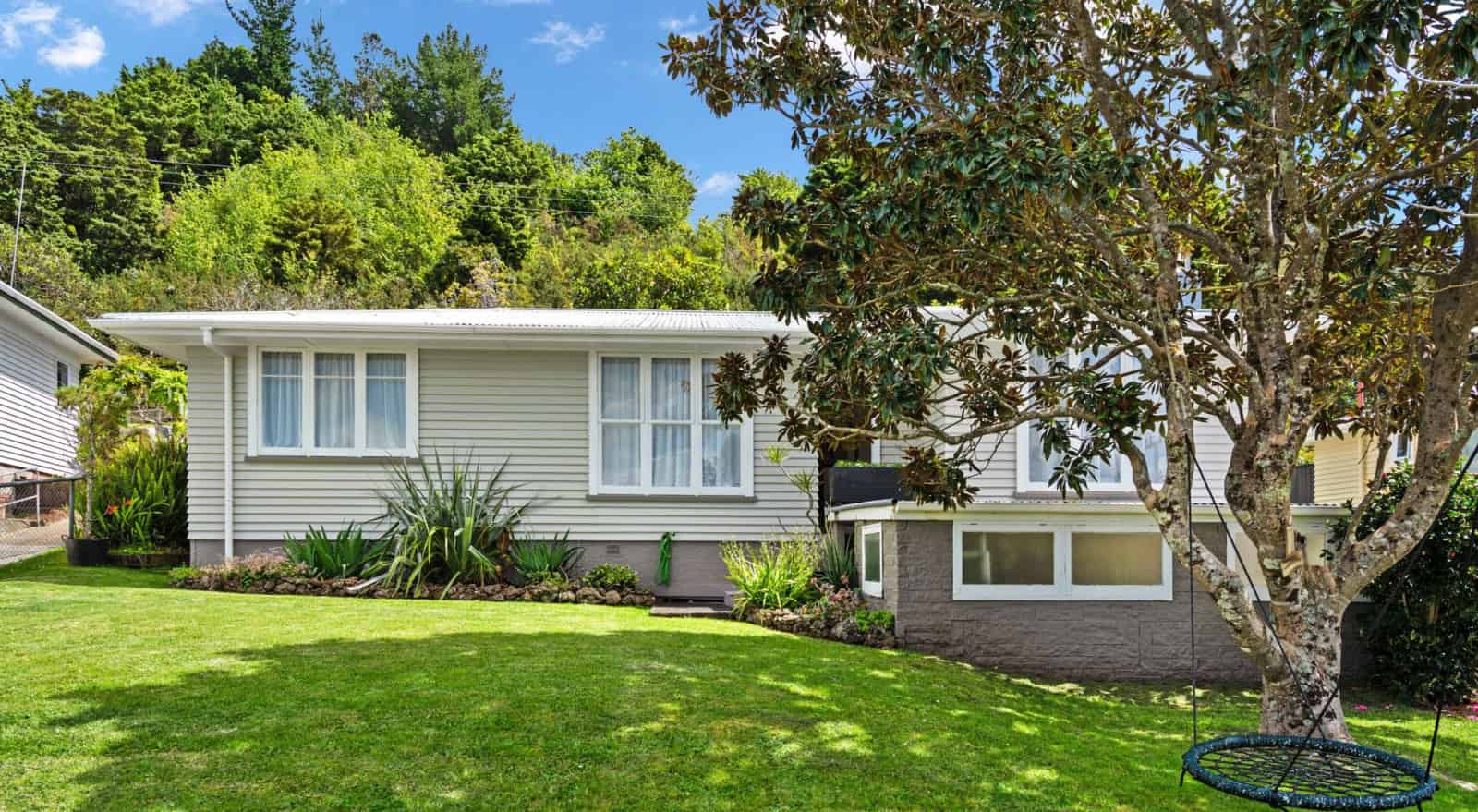 Sold - 32 Tuatara Drive, Kamo - realestate.co.nz