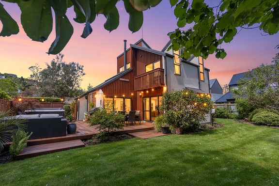 Sold - 2 Holmcroft Court, Cracroft - realestate.co.nz