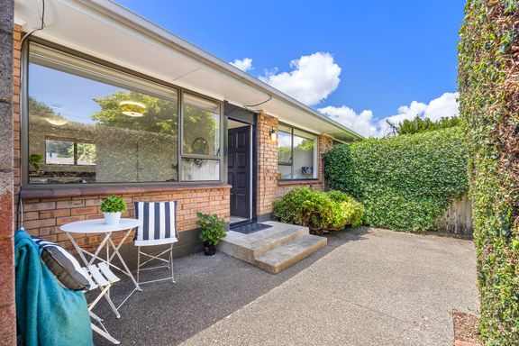 Sold - 2/37 Peek Street, Ellerslie - realestate.co.nz