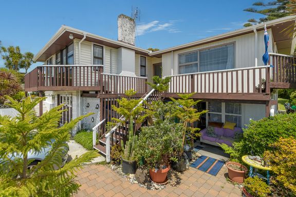 Sold - 32 Merivale Road, Parkvale - realestate.co.nz