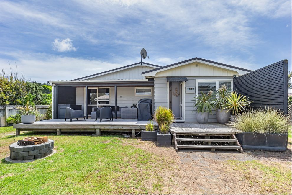118 Rua Avenue, Waitarere Beach, Horowhenua - For Sale - realestate.co.nz