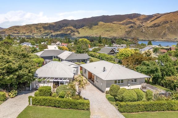 Sold - 105 Hunter Crescent, Wanaka - realestate.co.nz