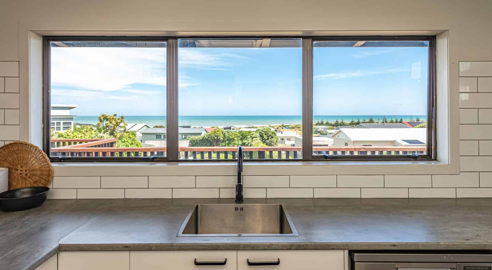 14 Okiwa Terrace, Waiinu Beach, South Taranaki - For Sale - realestate ...
