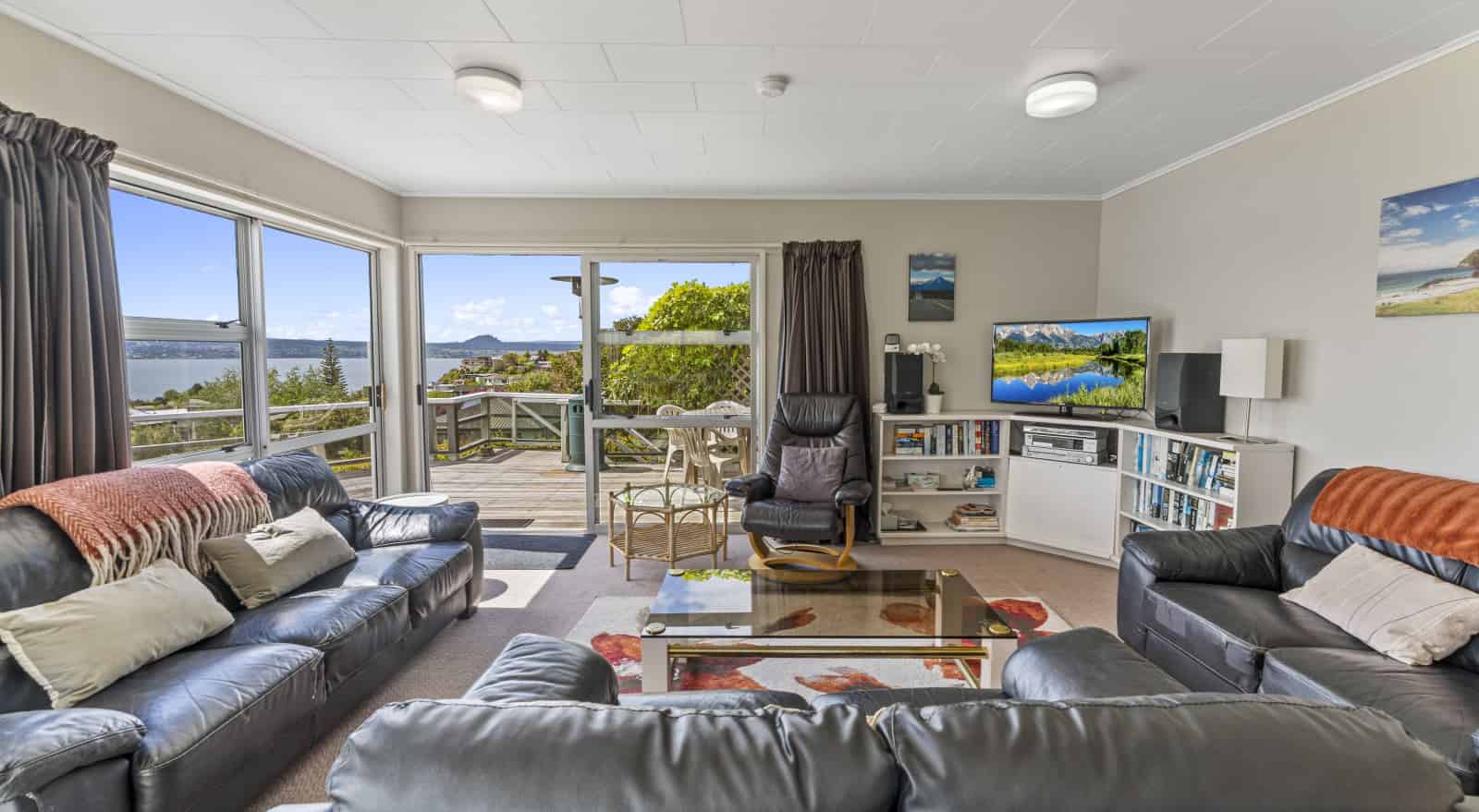 20 Shera Street, Acacia Bay, Taupo - For Sale - realestate.co.nz