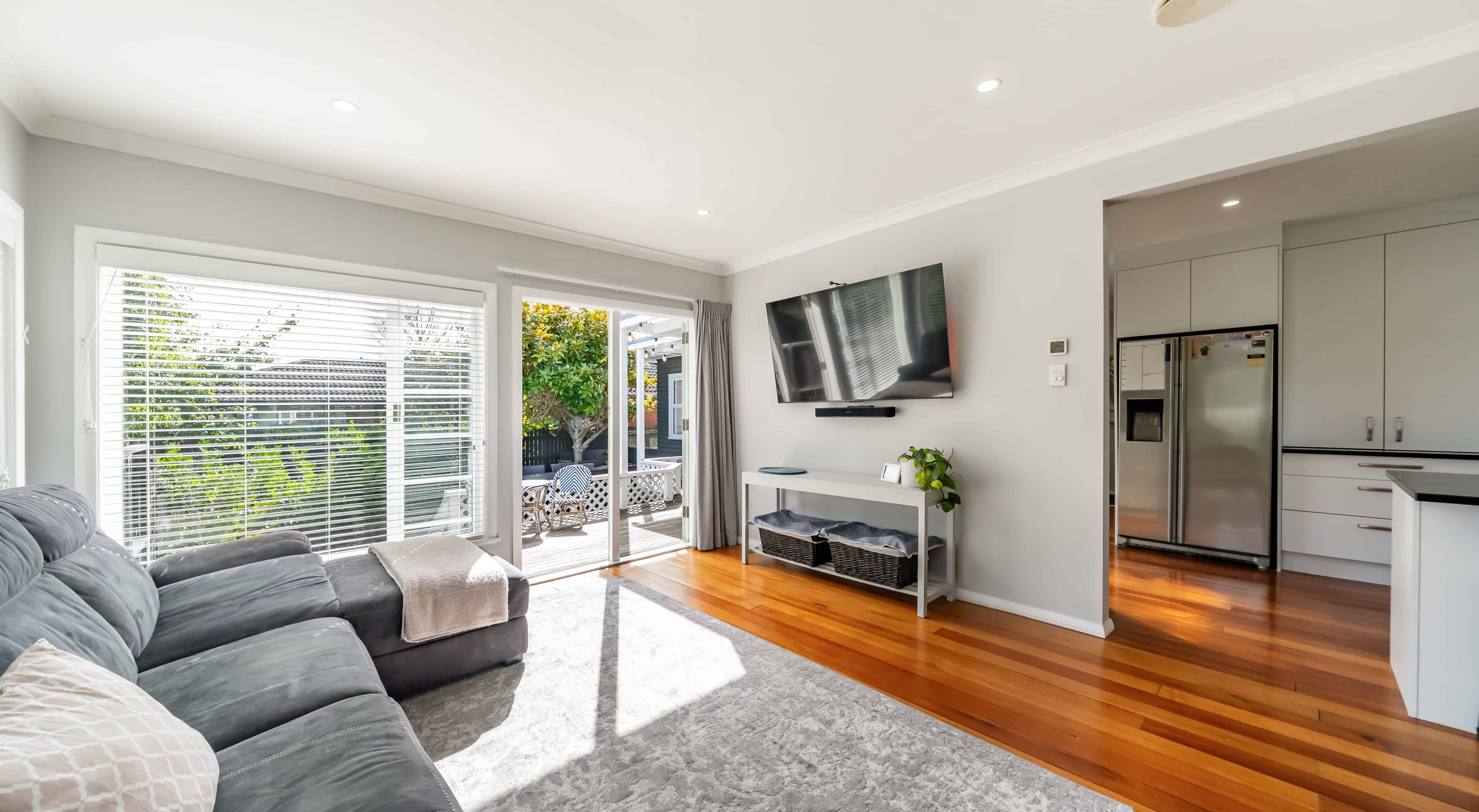 25 Field Street, Silverstream, Upper Hutt City - For Sale - realestate.co.nz