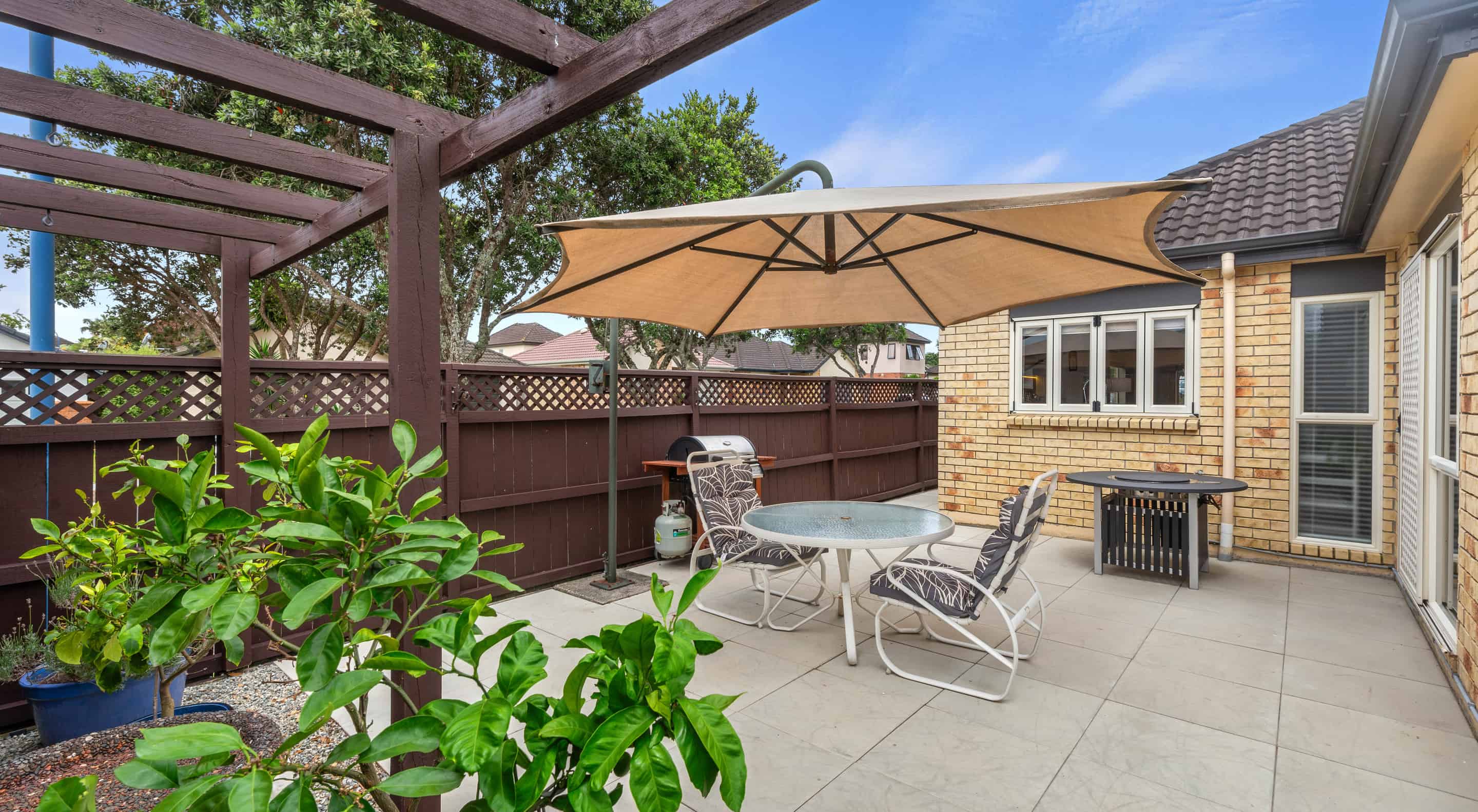 17 Espalier Drive, Henderson, Waitakere City - For Sale - realestate.co.nz