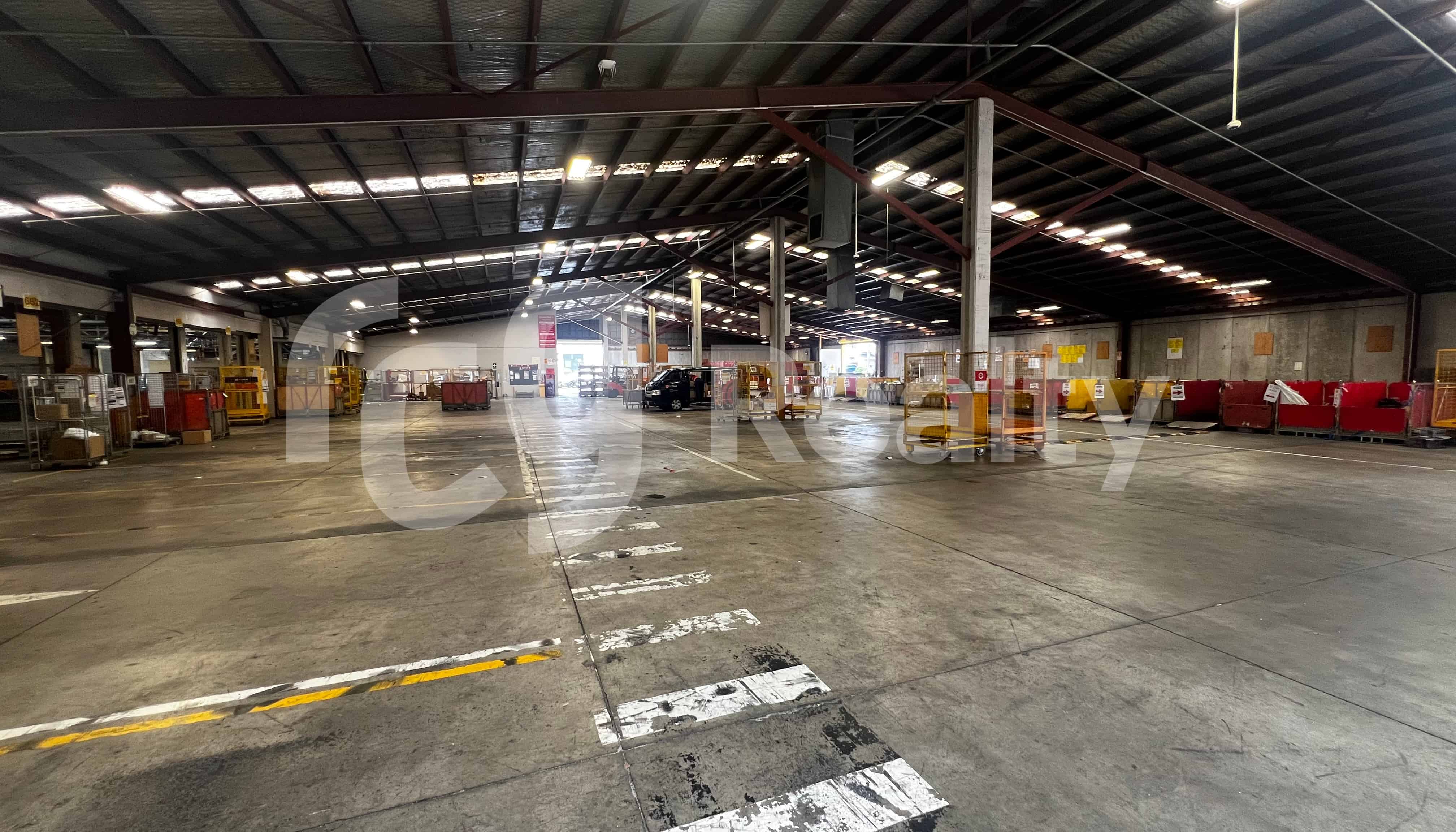 For lease Rare Morningside Warehouse - realestate.co.nz