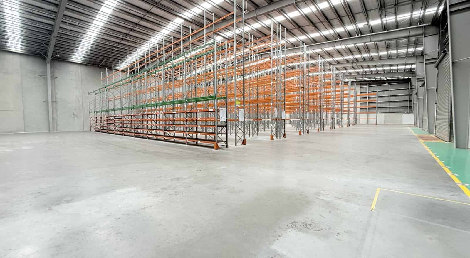 For lease It's a logistical DREAM | 3557m2 + 1191m2 Yard - realestate.co.nz