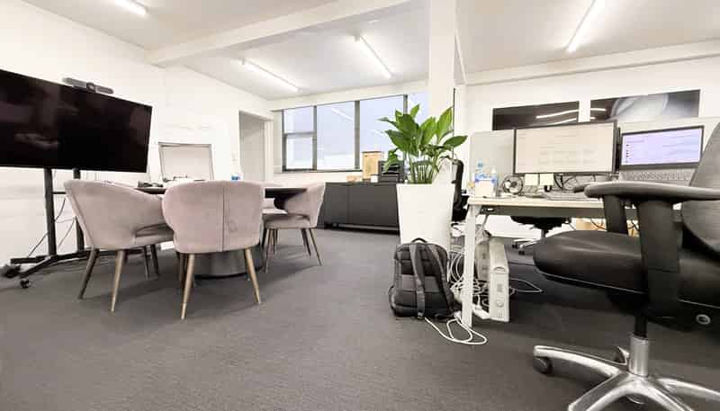 For lease Functional Office Suite | 129 m2 - realestate.co.nz