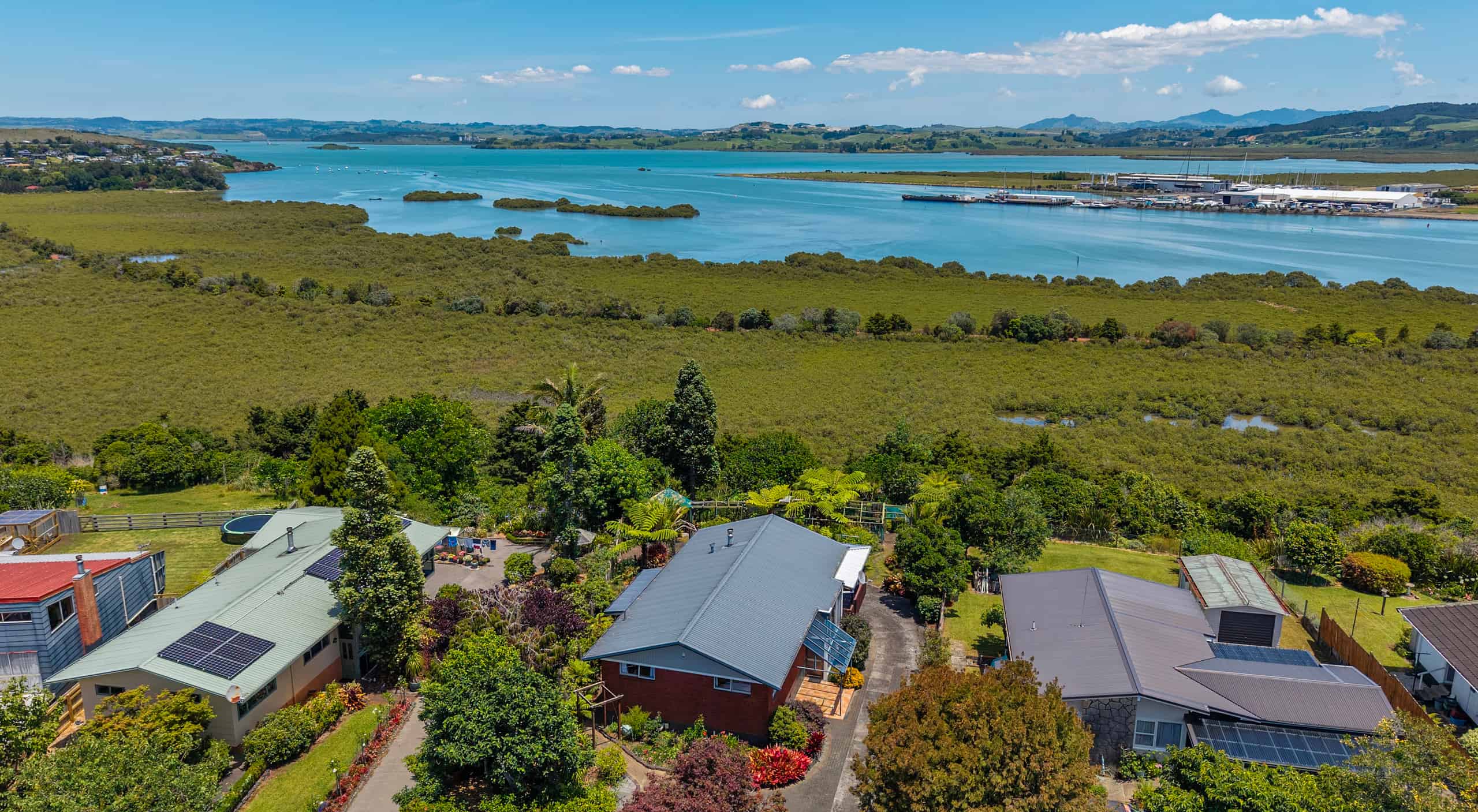 52 West View Crescent, Onerahi, Whangarei - For Sale - realestate.co.nz