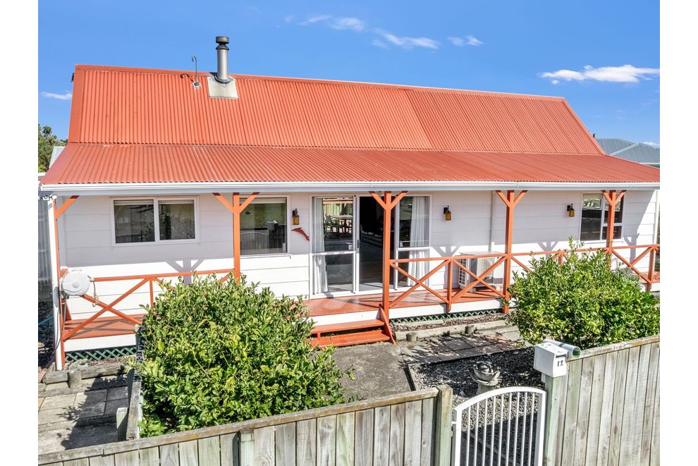 10 Taonui Street, Waitarere Beach, Horowhenua - For Sale - realestate.co.nz