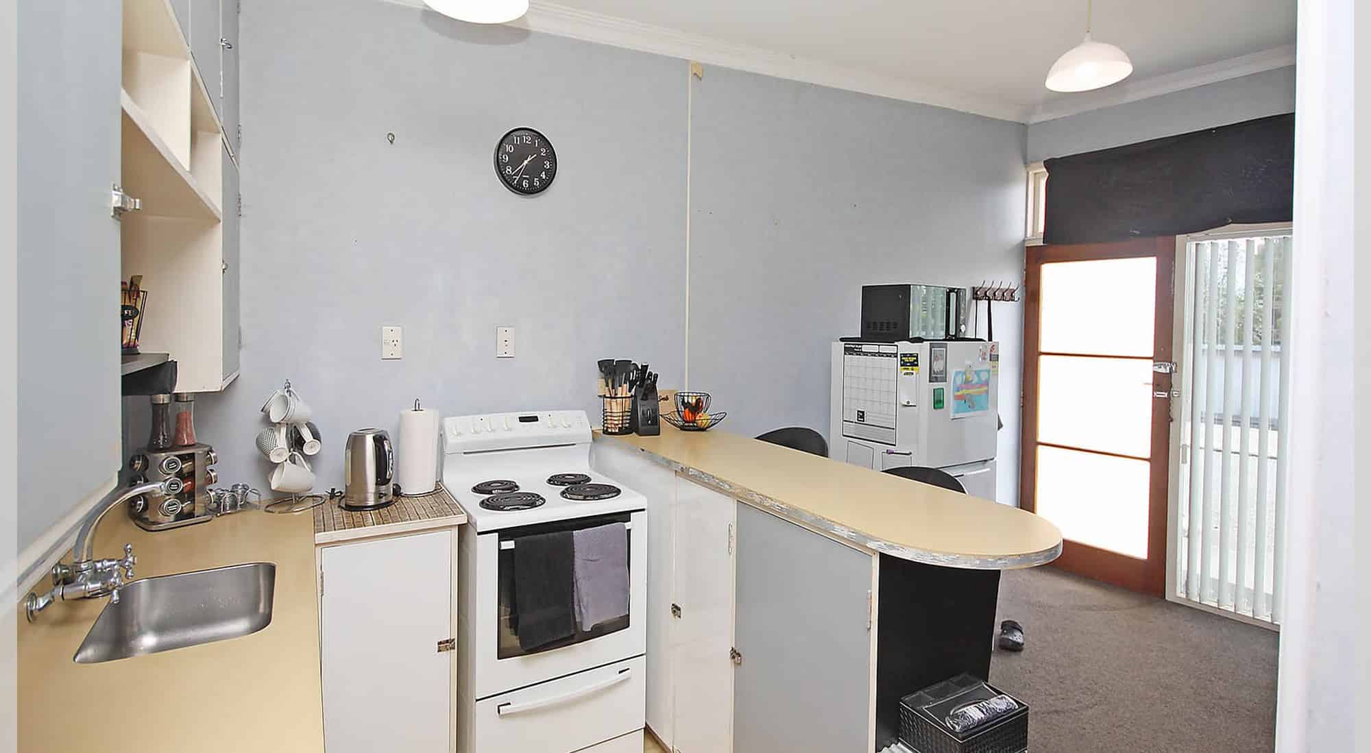 flat 3/72 Queen Street West, LEVIN, Horowhenua - For Sale - realestate ...