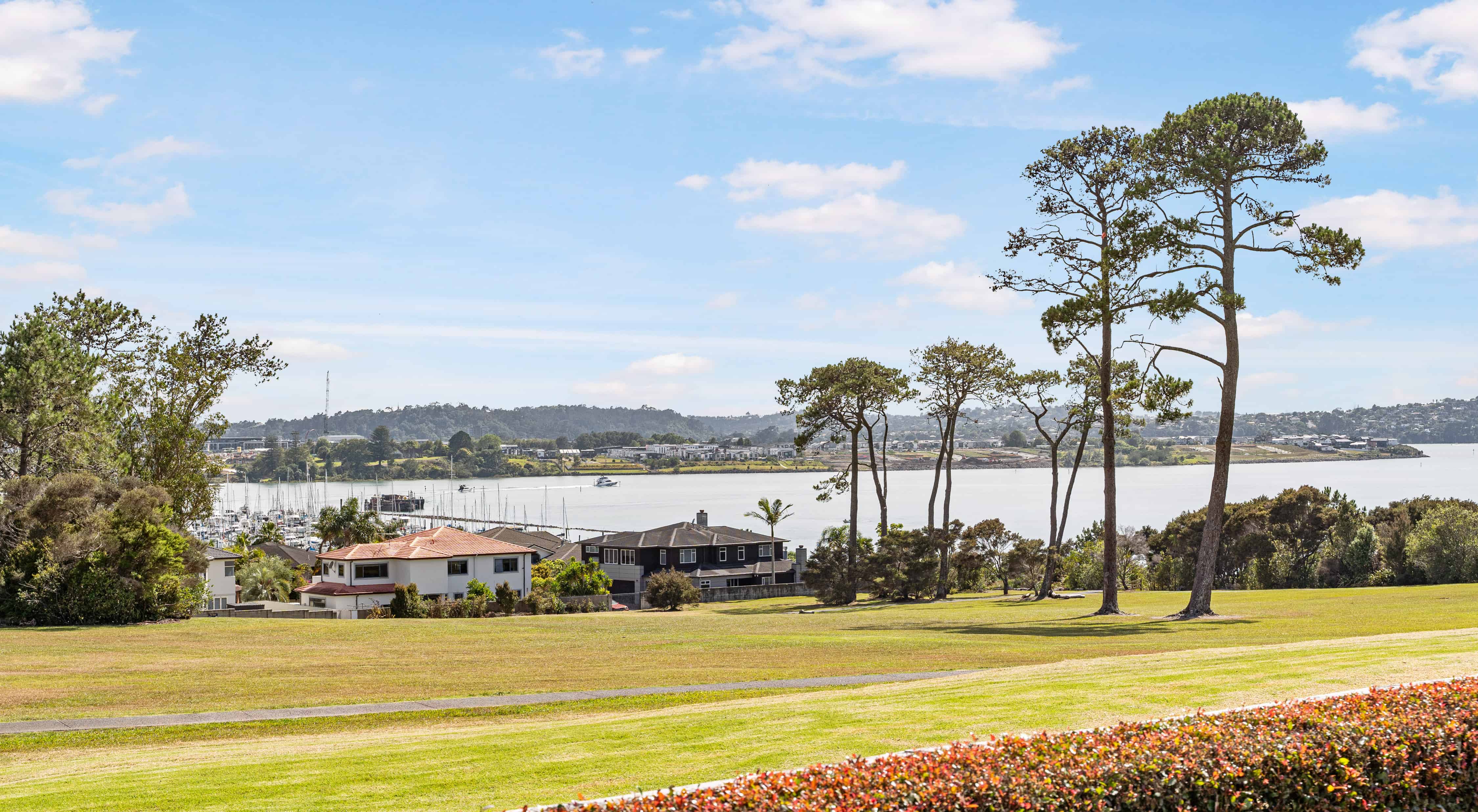 15 Monet Grove, West Harbour, Waitakere City - For Sale - realestate.co.nz