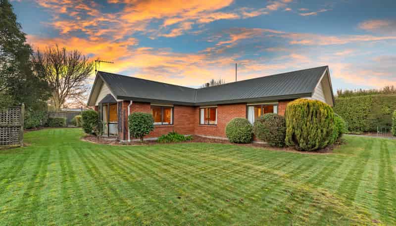 7 De Renzie Place, Kirwee, Selwyn - For Sale - realestate.co.nz